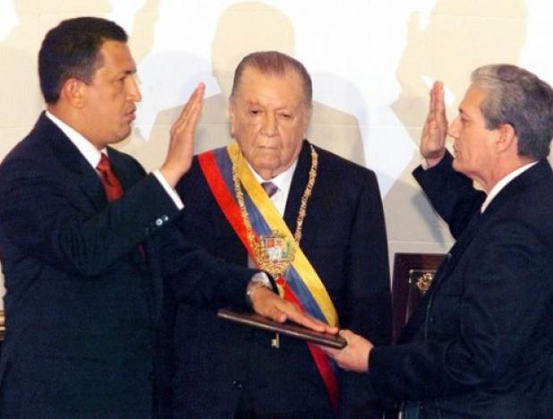 Hace 18 años Hugo Chávez asumió por primera vez la presidencia de la ...